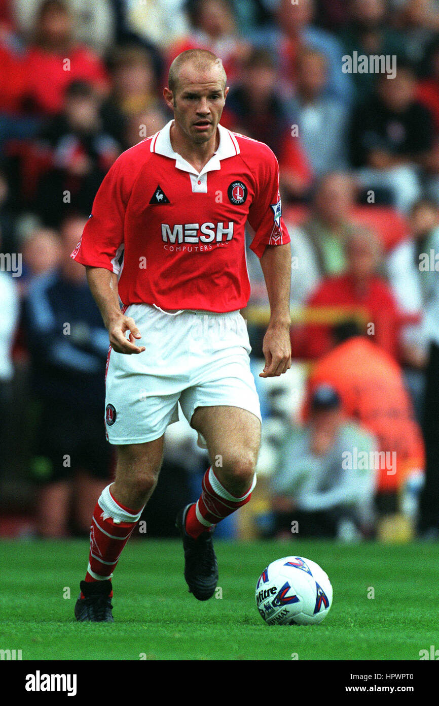 DANNY MILLS CHARLTON ATHLETIC FC 27 September 1998 Stock Photo - Alamy