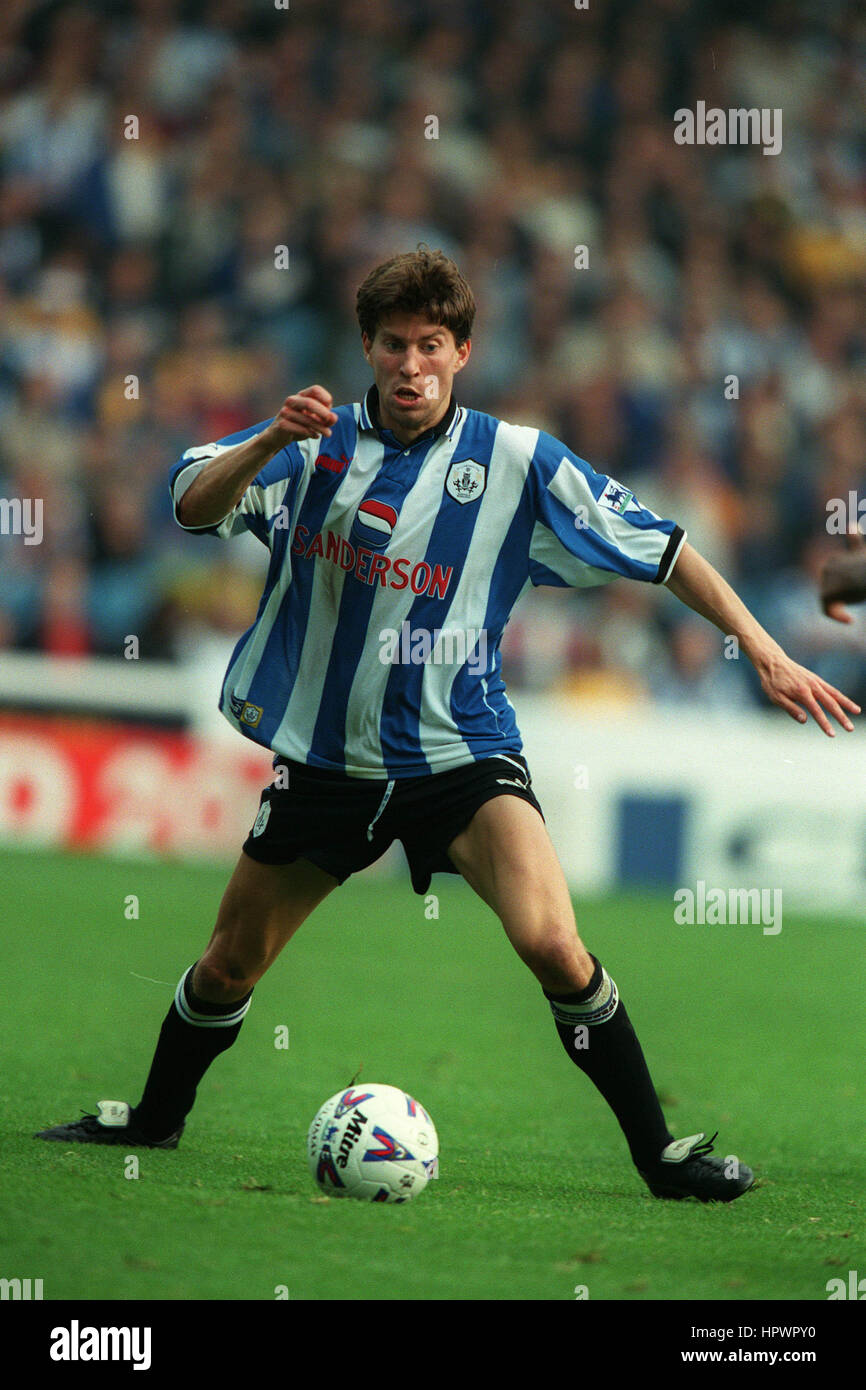 PETTER RUDI SHEFFIELD WEDNESDAY FC 26 September 1998 Stock Photo - Alamy