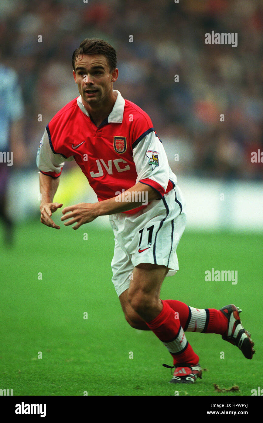MARC OVERMARS ARSENAL FC 26 September 1998 Stock Photo - Alamy