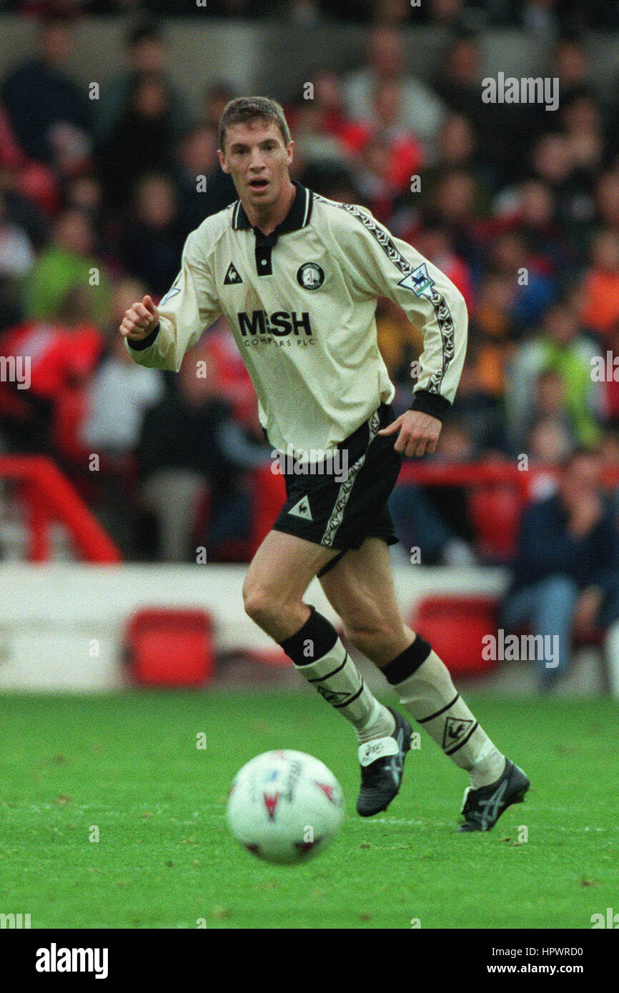 Andy hunt charlton hi-res stock photography and images - Alamy