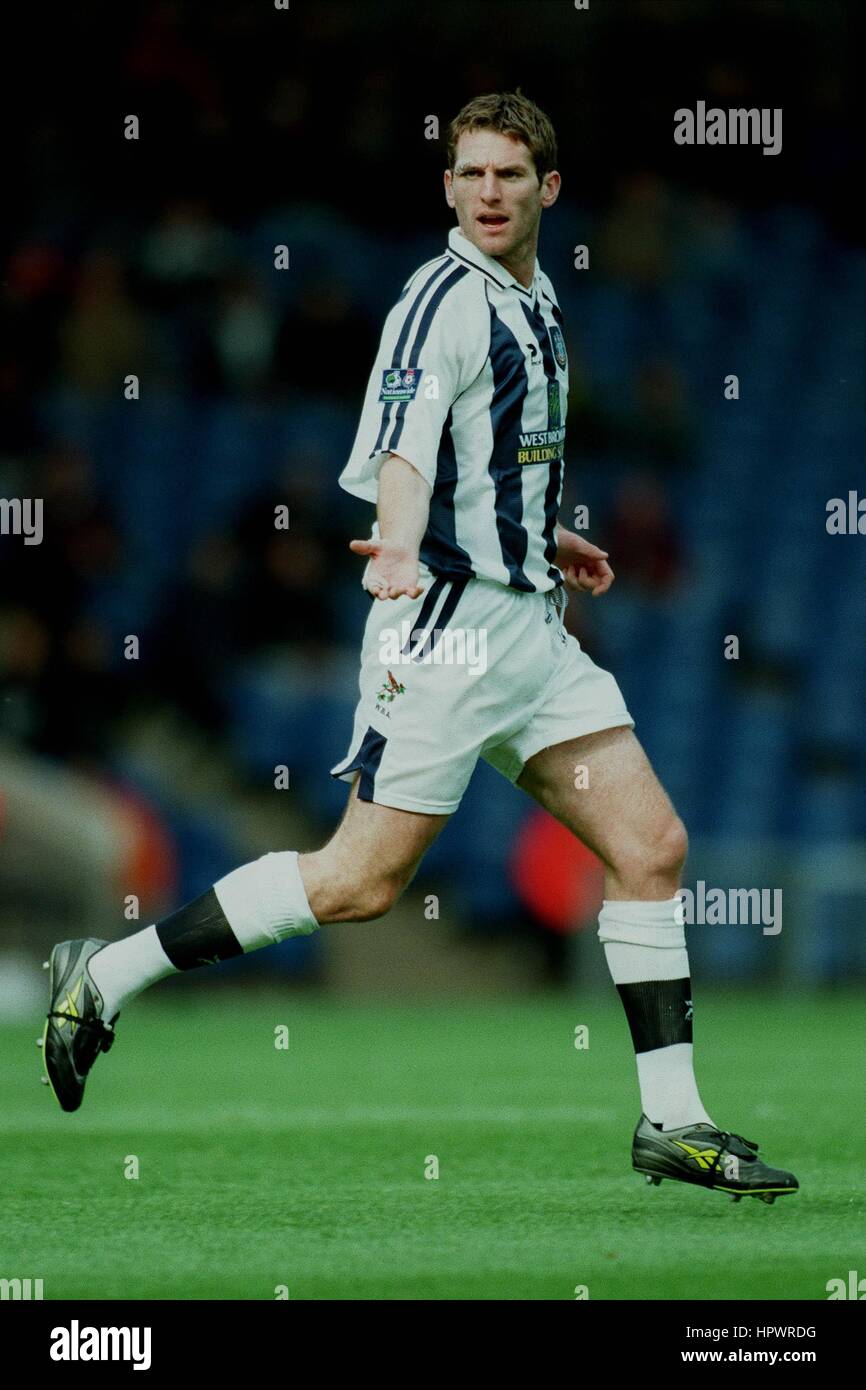 James quinn hi-res stock photography and images - Alamy