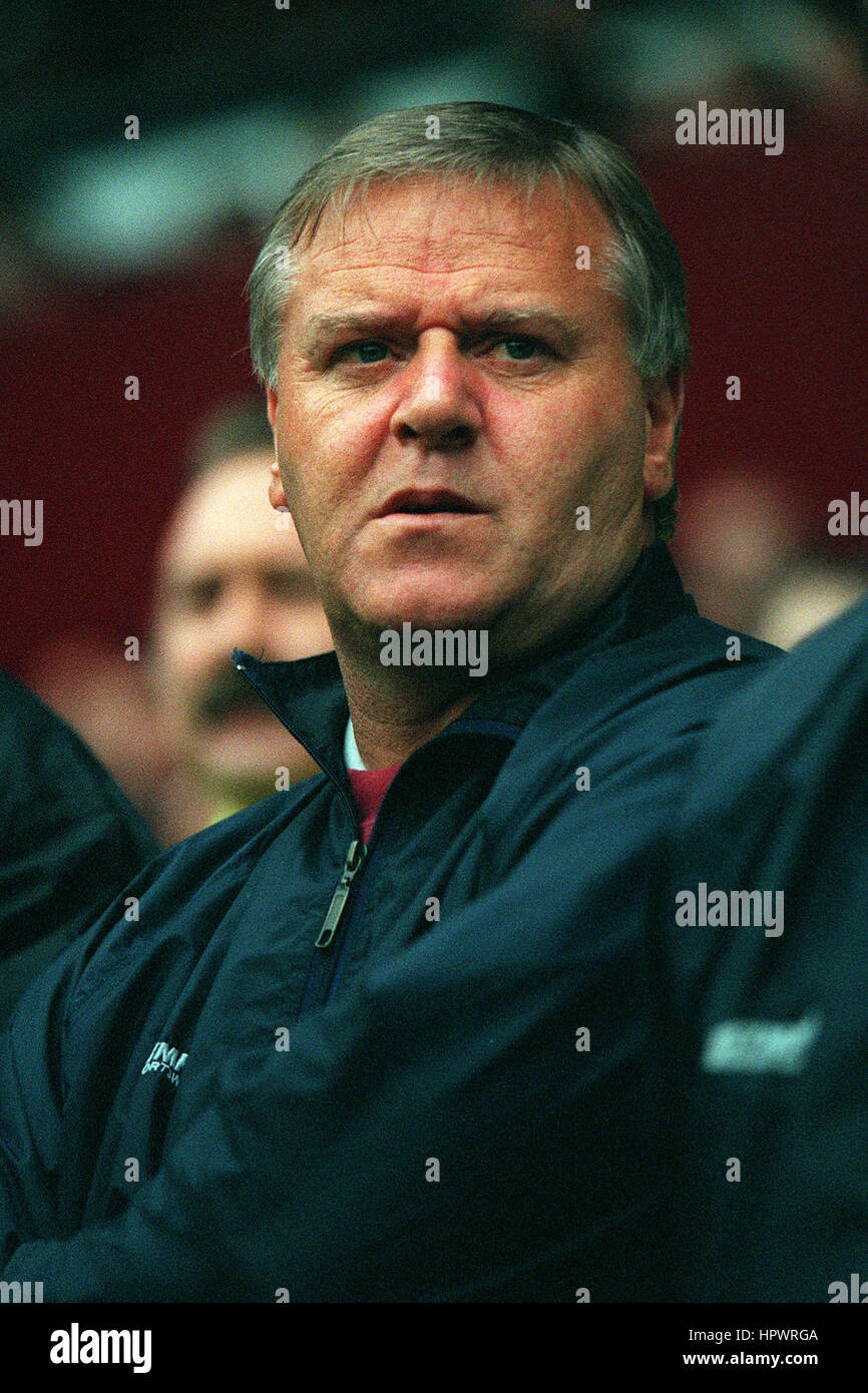 Jim jefferies hi-res stock photography and images - Alamy