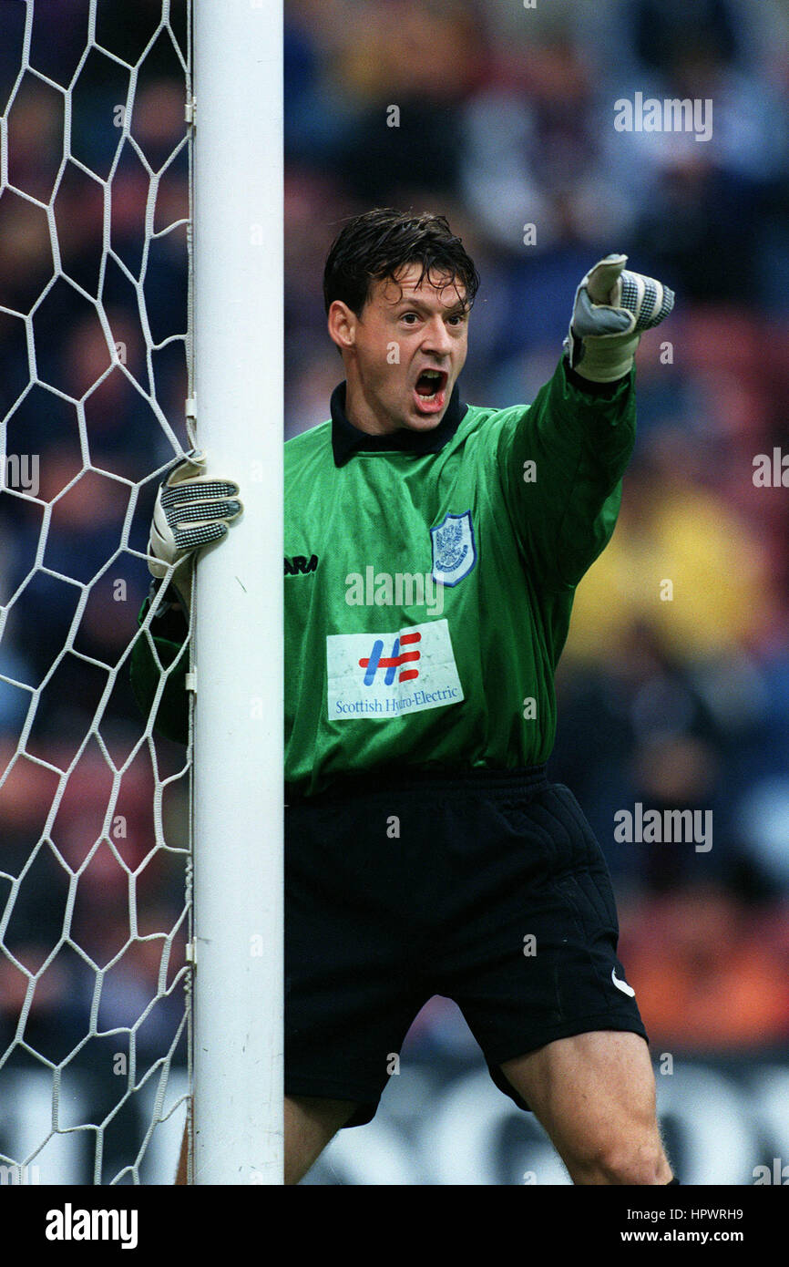 St johnstone hi-res stock photography and images - Alamy