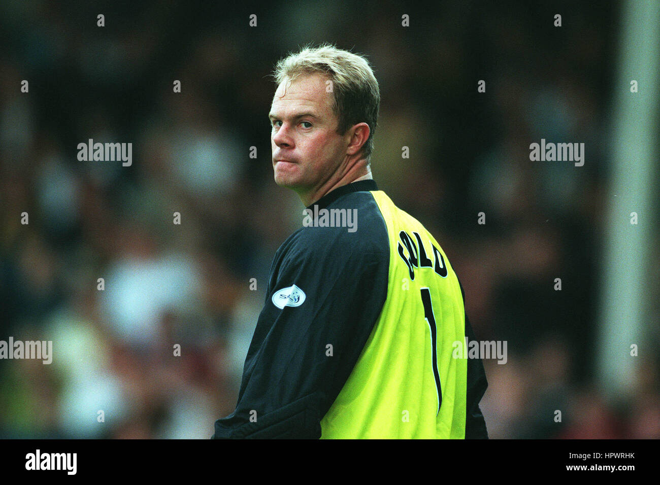 JONATHAN GOULD GLASGOW CELTIC FC 05 October 1998 Stock Photo - Alamy