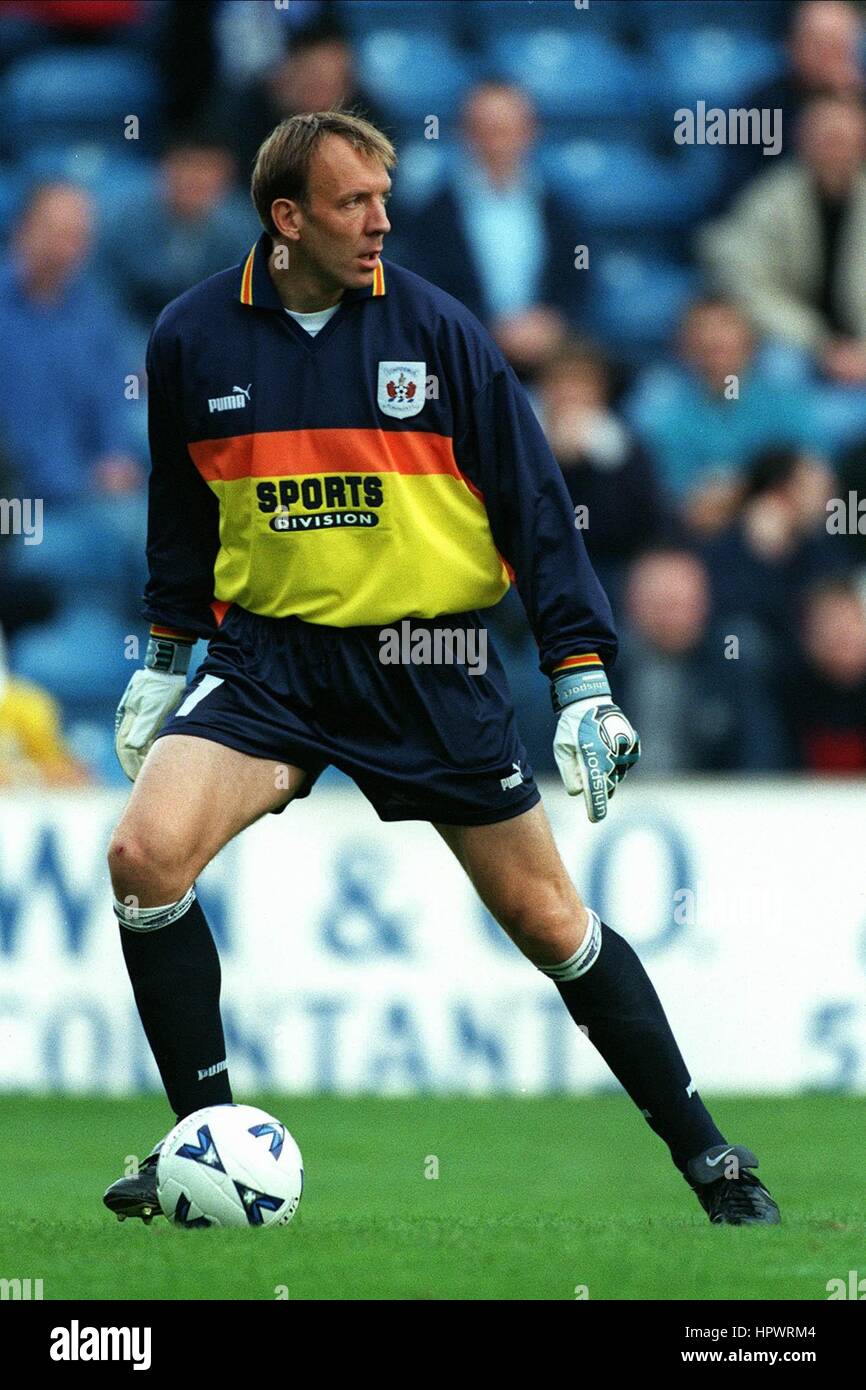 GORDON MARSHALL KILMARNOCK FC 05 October 1998 Stock Photo - Alamy