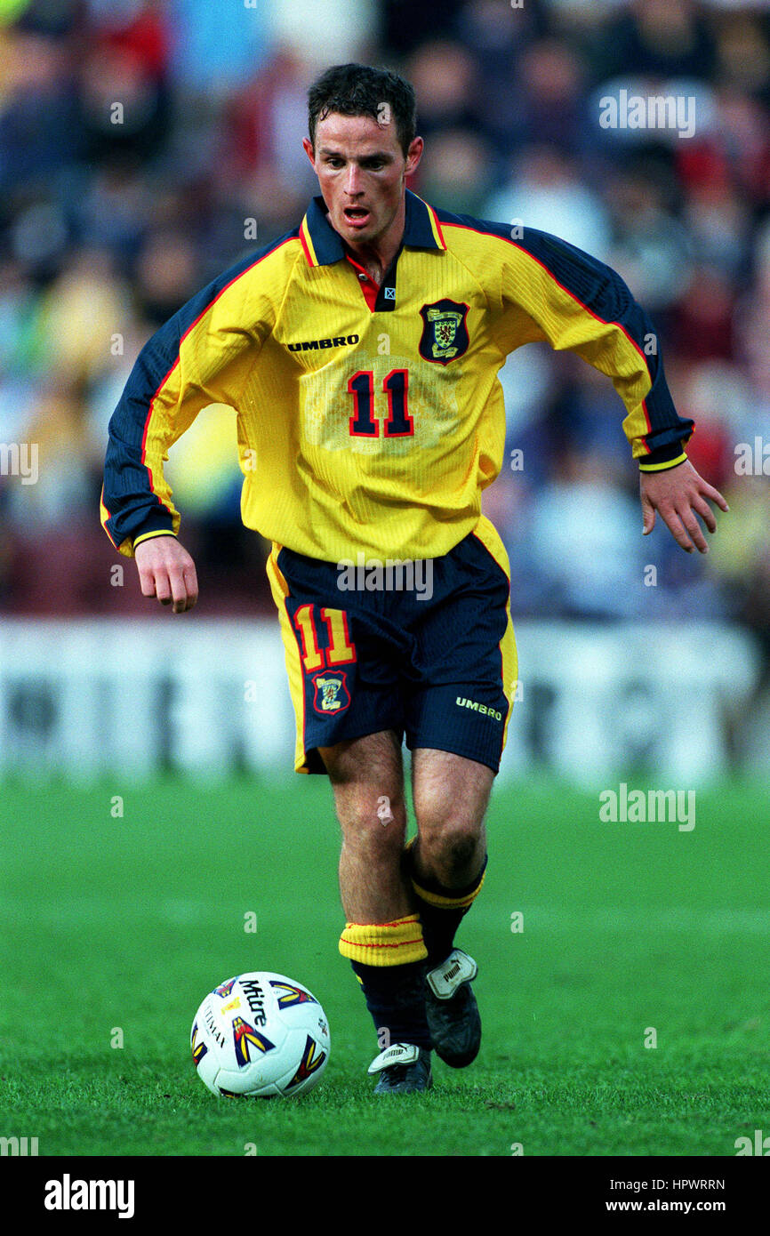 ALLAN JOHNSTON SCOTLAND & SUNDERLAND FC 10 October 1998 Stock Photo - Alamy