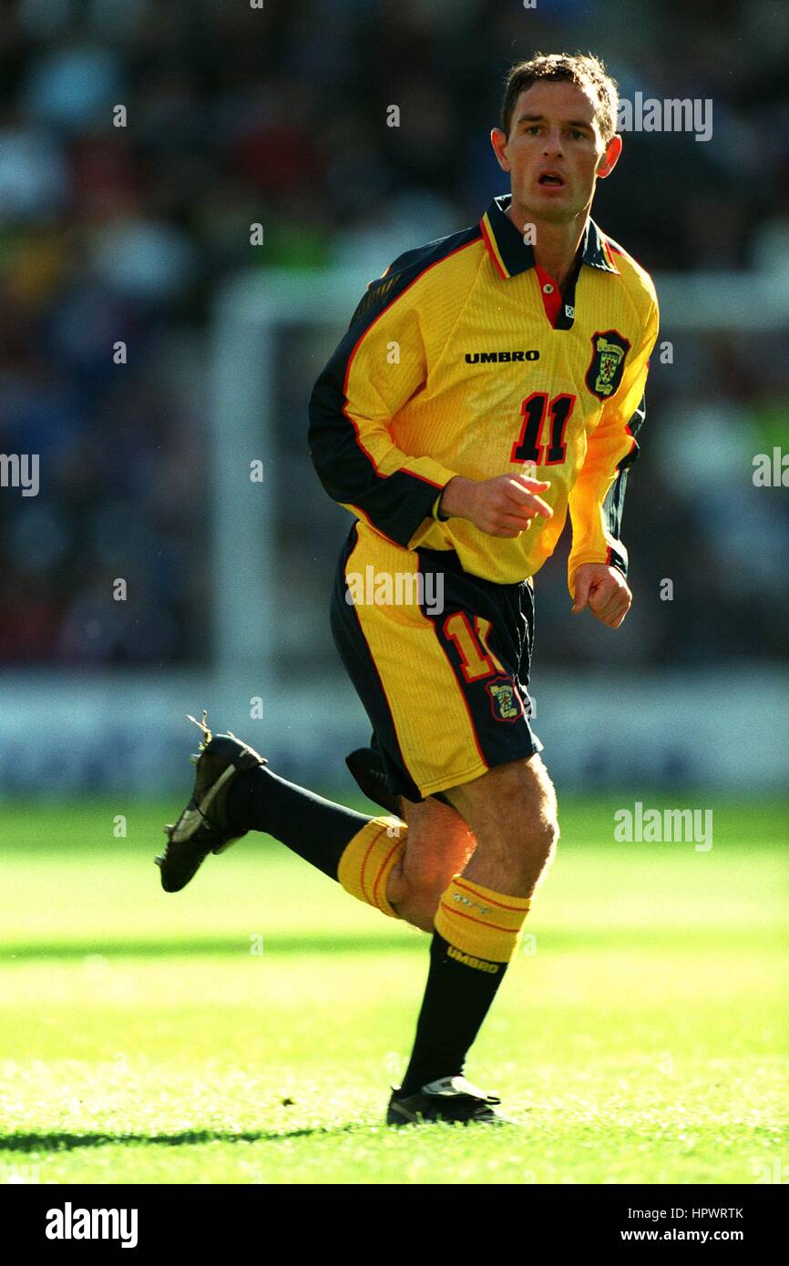 ALLAN JOHNSTON SCOTLAND & SUNDERLAND FC 10 October 1998 Stock Photo - Alamy