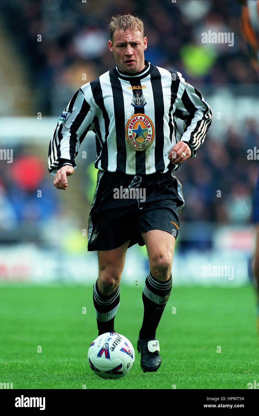 DAVID BATTY NEWCASTLE UNITED FC 17 October 1998 Stock Photo - Alamy
