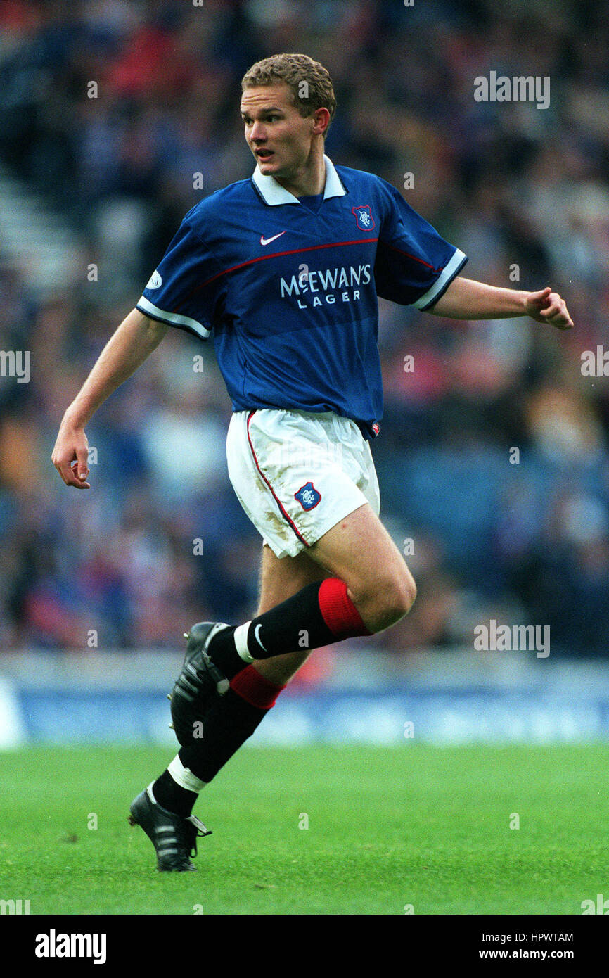 JONATAN JOHANSSON GLASGOW RANGERS FC 18 October 1998 Stock Photo - Alamy