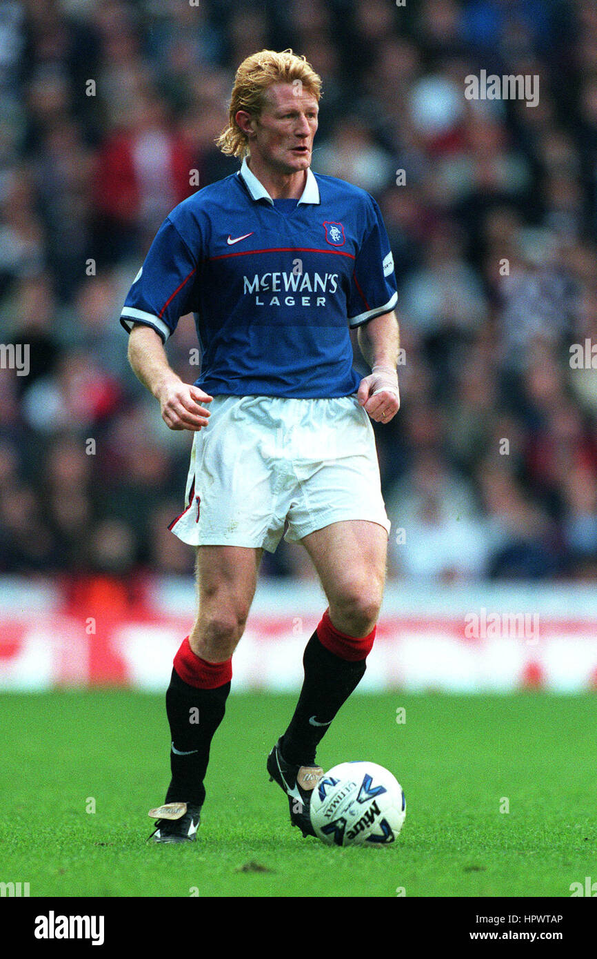 COLIN HENDRY GLASGOW RANGERS FC 18 October 1998 Stock Photo - Alamy