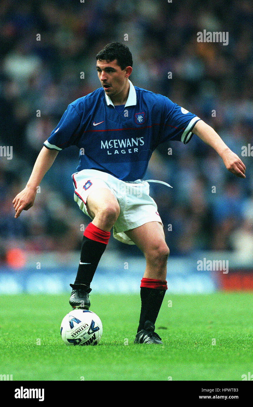 CHARLIE MILLER GLASGOW RANGERS FC 18 October 1998 Stock Photo - Alamy
