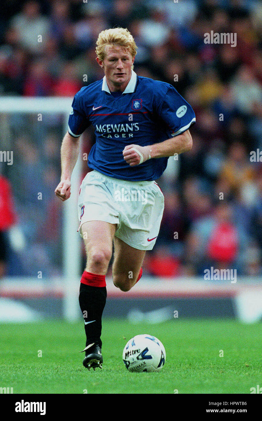 COLIN HENDRY GLASGOW RANGERS FC 18 October 1998 Stock Photo - Alamy