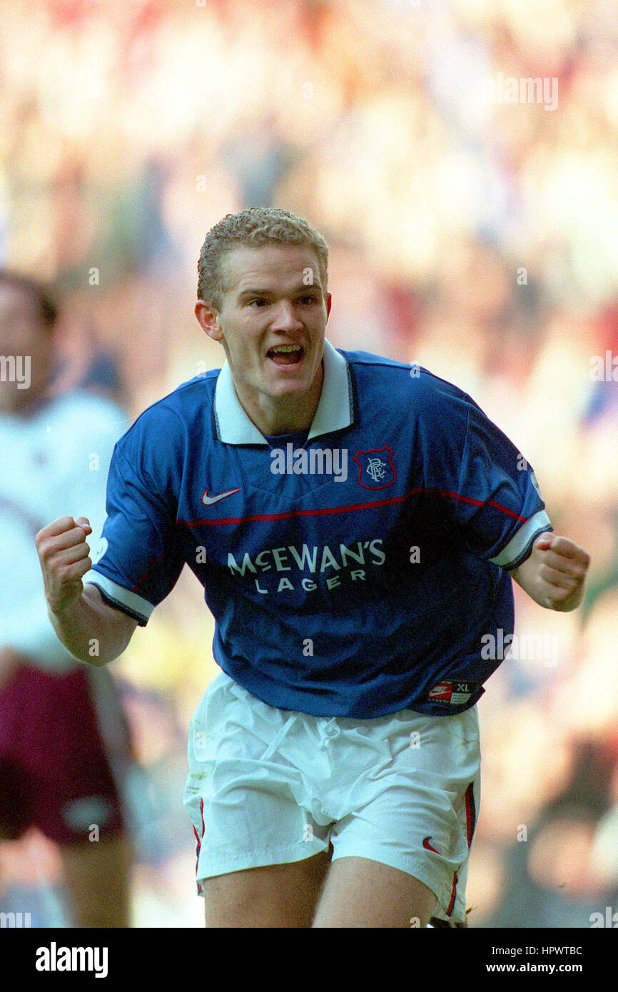 JONATAN JOHANSSON GLASGOW RANGERS FC 18 October 1998 Stock Photo - Alamy