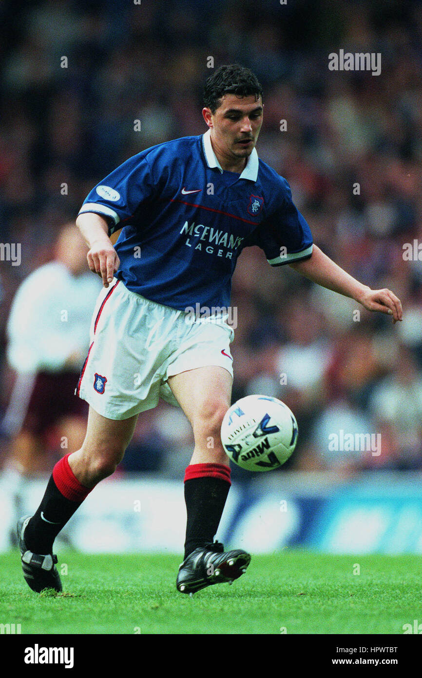 CHARLIE MILLER GLASGOW RANGERS FC 18 October 1998 Stock Photo - Alamy