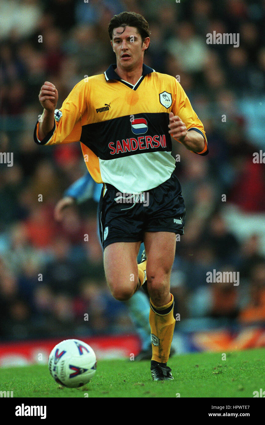 DANNY SONNER SHEFFIELD WEDNESDAY FC 18 October 1998 Stock Photo - Alamy