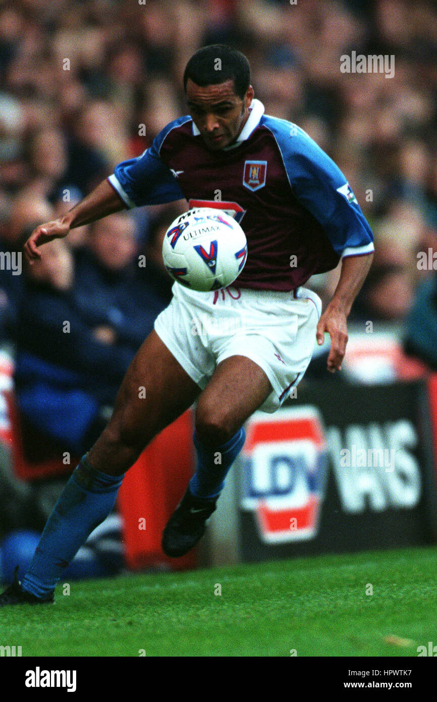 GARY CHARLES ASTON VILLA FC 24 October 1998 Stock Photo - Alamy
