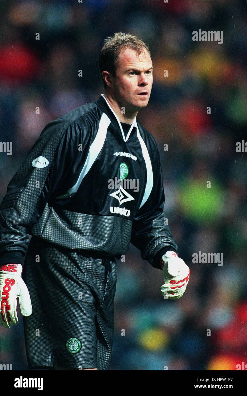 JONATHAN GOULD GLASGOW CELTIC FC 24 October 1998 Stock Photo - Alamy
