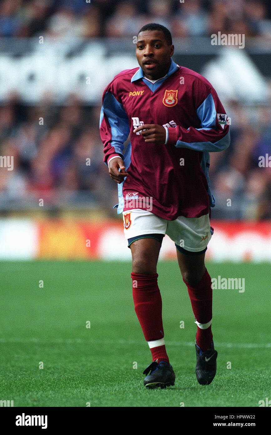 ANDREW IMPEY WEST HAM UNITED FC 31 October 1998 Stock Photo - Alamy