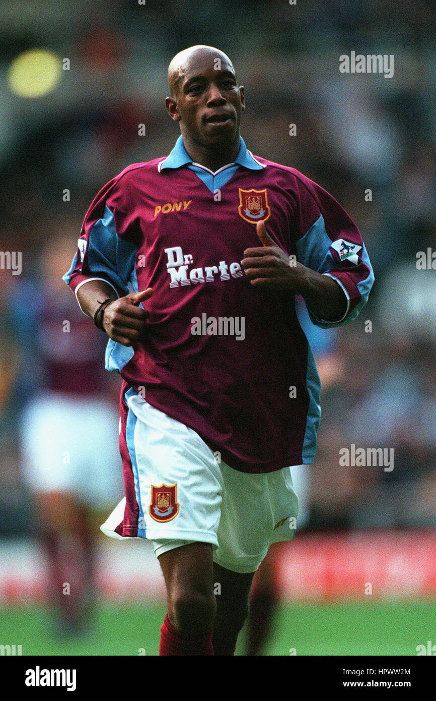 West ham united ian wright hi-res stock photography and images - Alamy