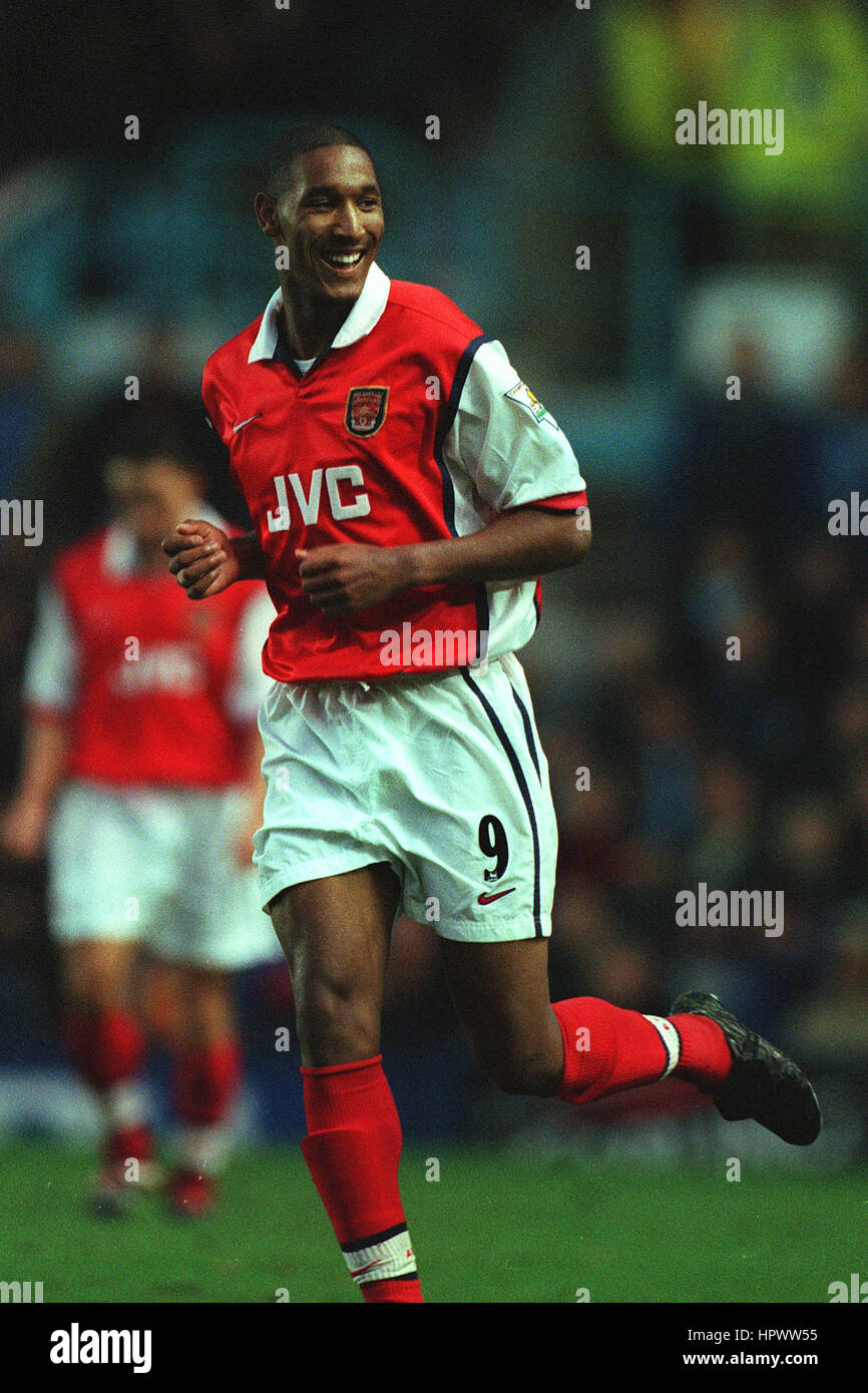 Nicolas anelka arsenal hi-res stock photography and images - Alamy