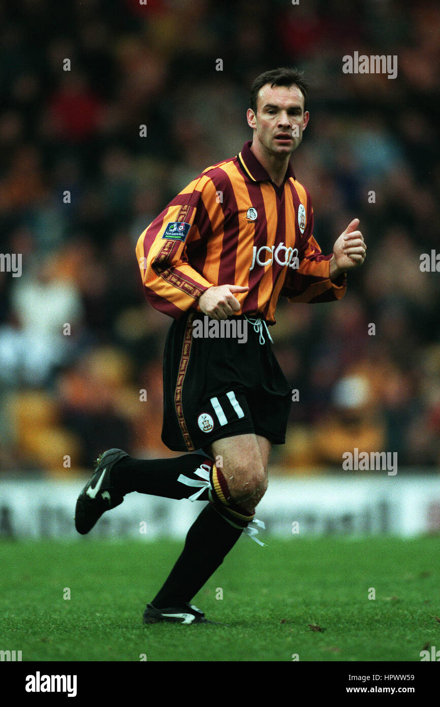 PETER BEAGRIE BRADFORD CITY FC 02 November 1998 Stock Photo - Alamy