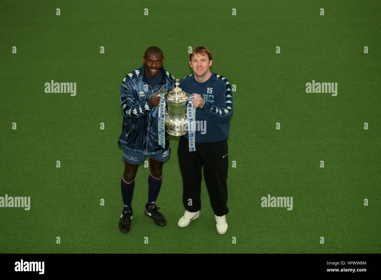 SHAUN GOATER & JAMIE POLLOCK MANCHESTER CITY FC 03 November 1998 Stock ...