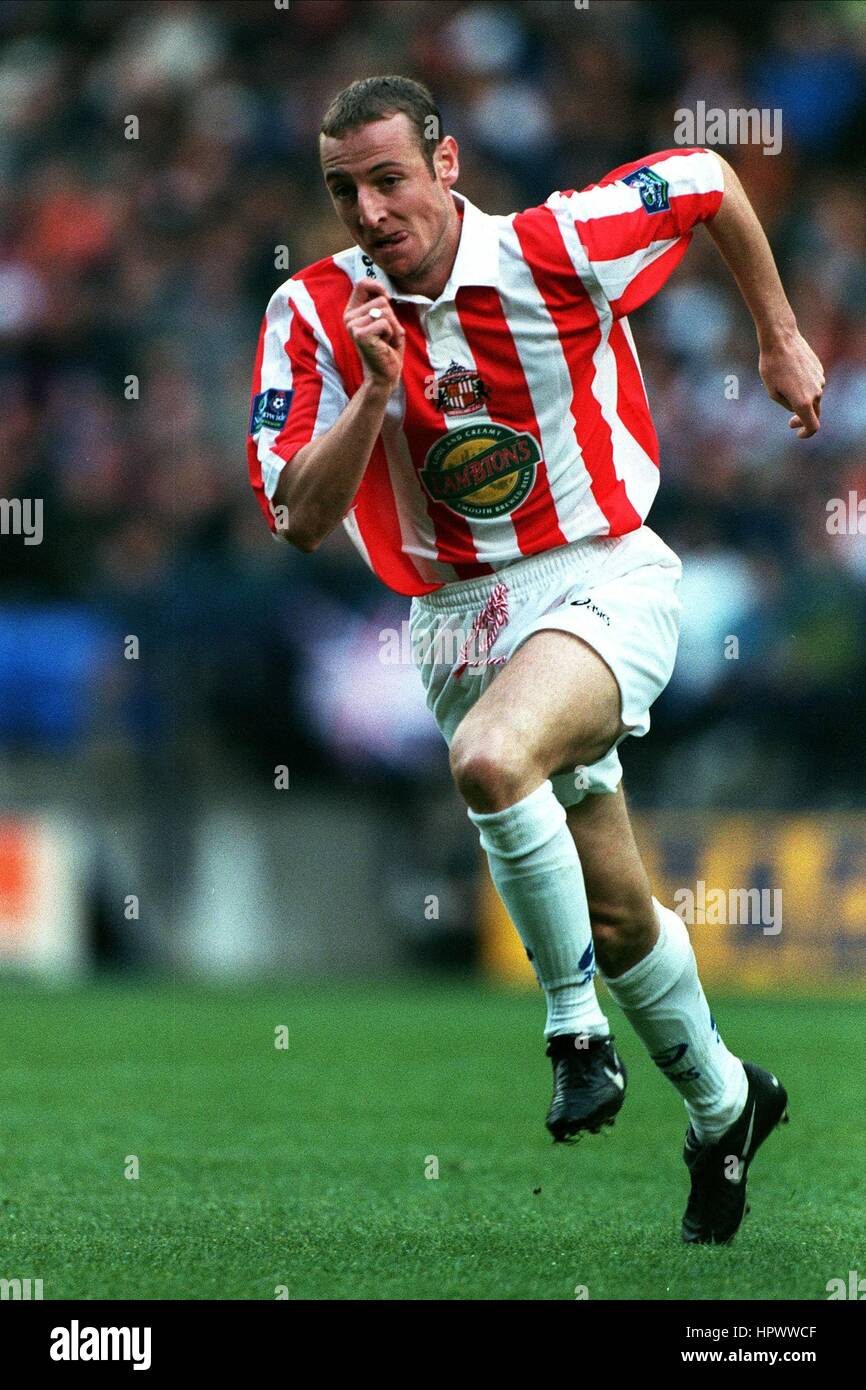 JOHN MULLIN SUNDERLAND FC 01 November 1998 Stock Photo - Alamy