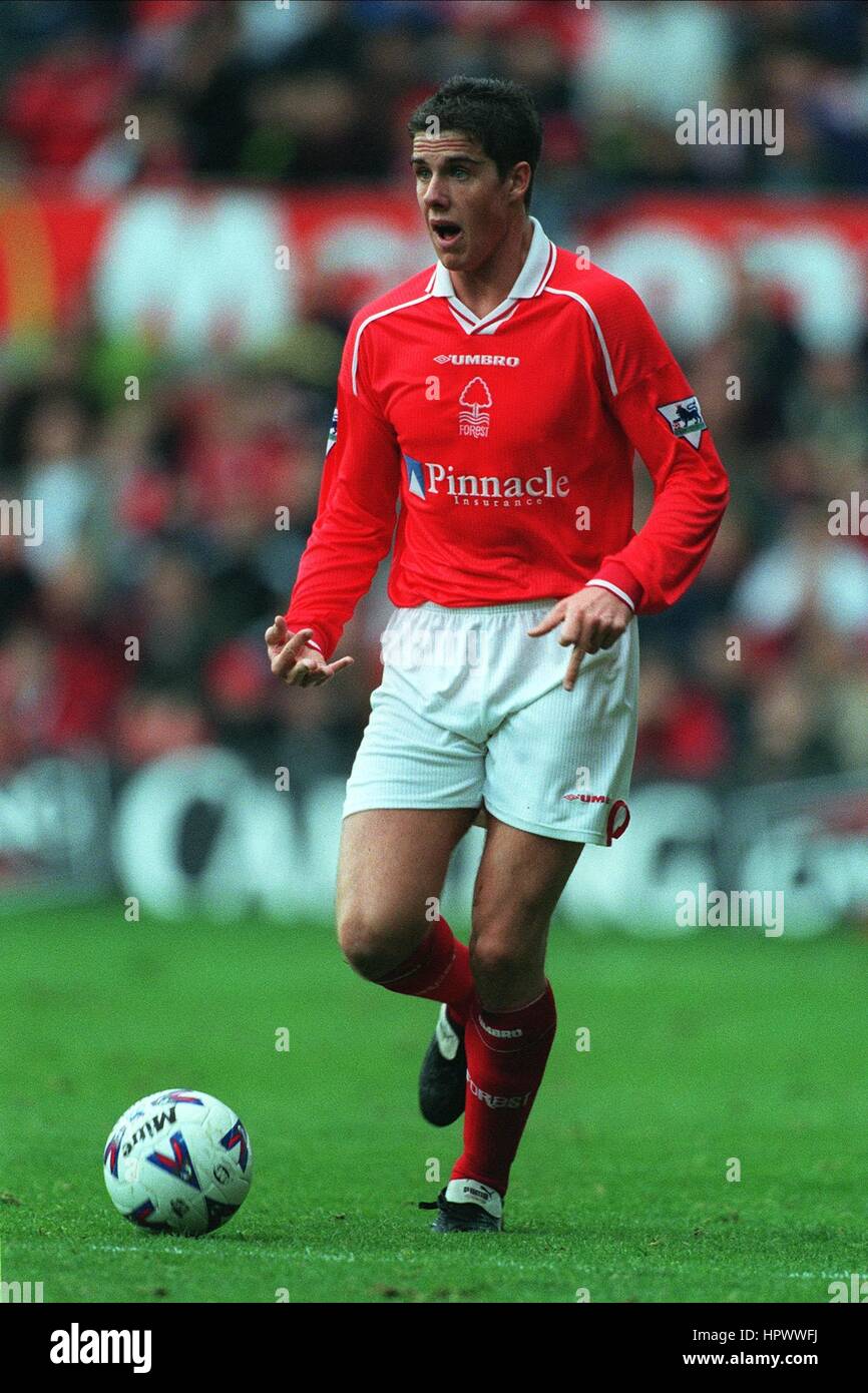 Andy gray nottingham forest fc hi-res stock photography and images - Alamy