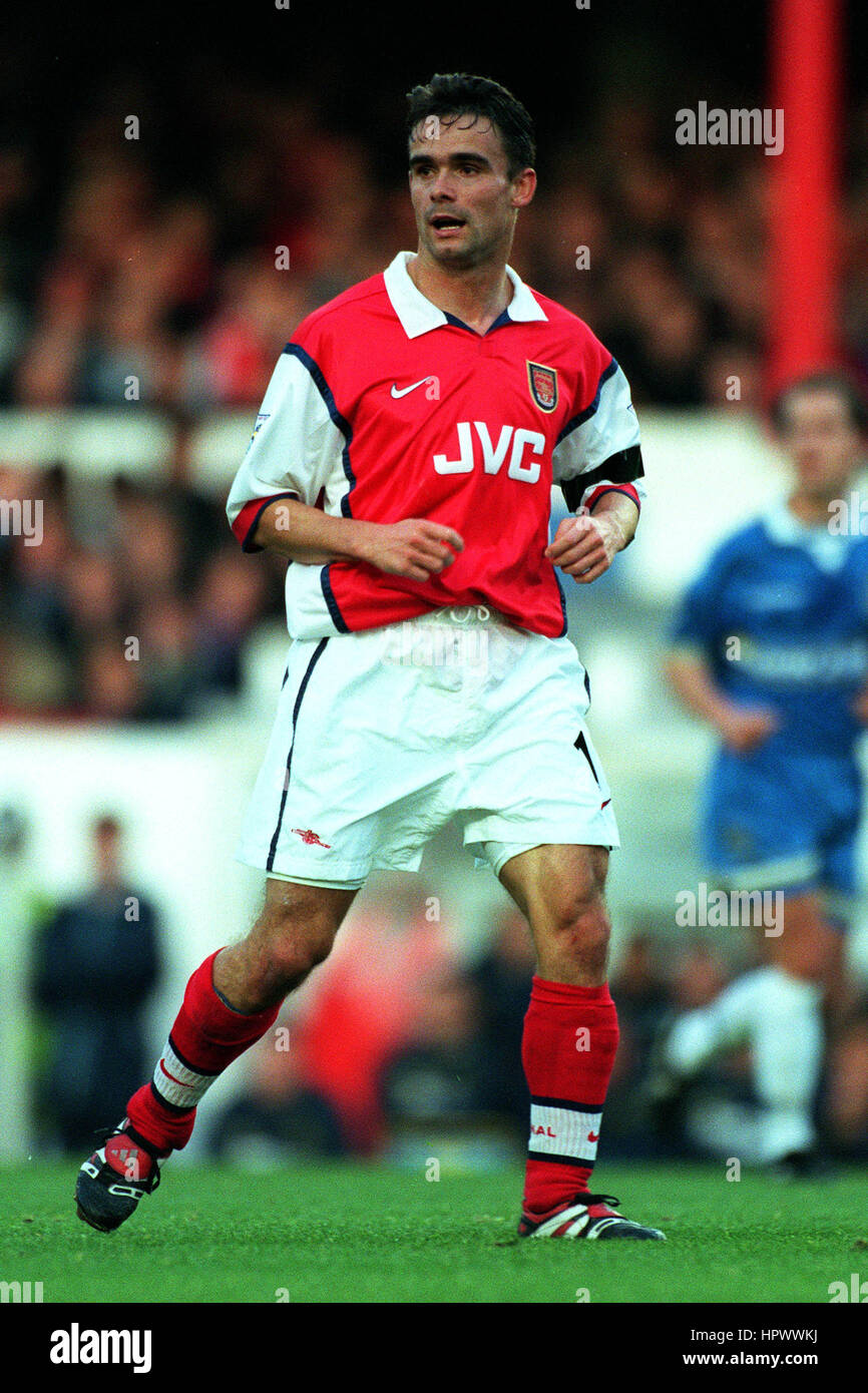 MARC OVERMARS ARSENAL FC 09 November 1998 Stock Photo - Alamy