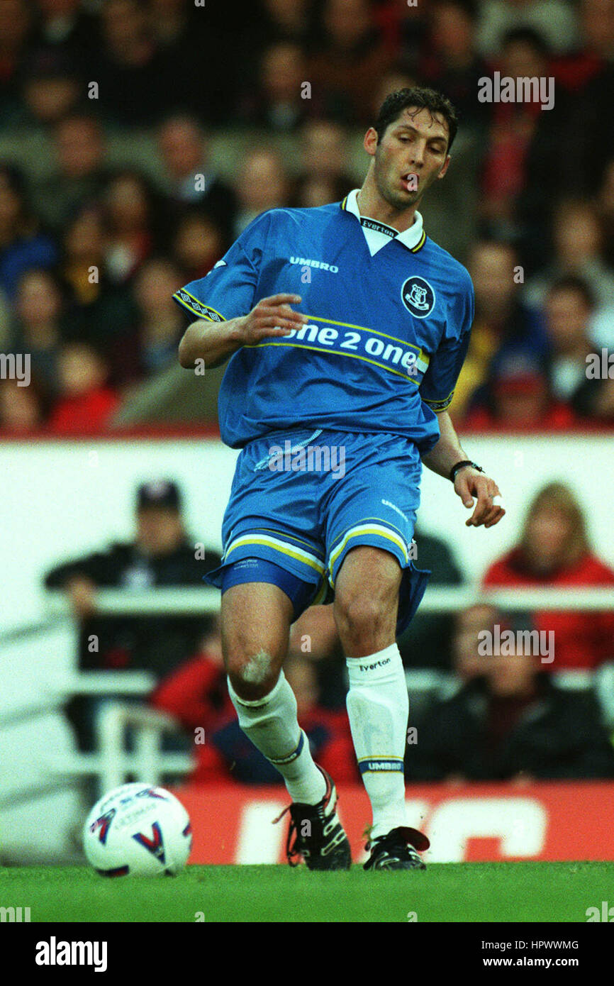Marco materazzi everton hi-res stock photography and images - Alamy