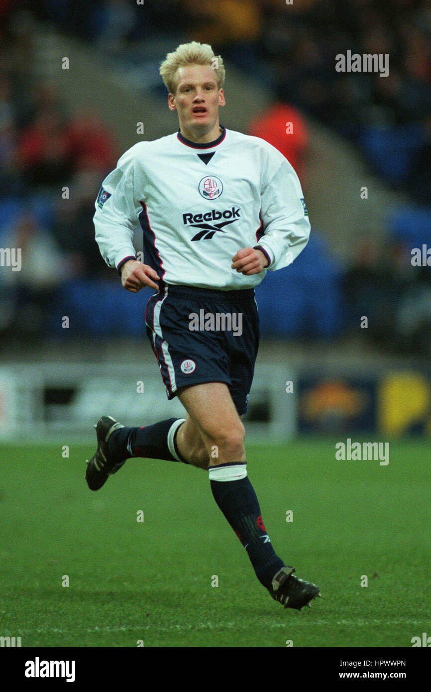 PER FRANDSEN BOLTON WANDERERS FC 16 November 1998 Stock Photo - Alamy