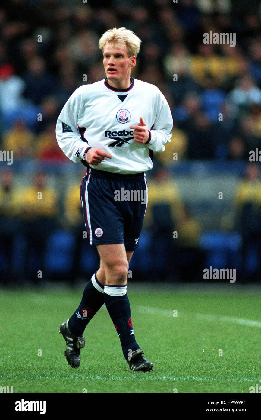 PER FRANDSEN BOLTON WANDERERS FC 16 November 1998 Stock Photo - Alamy