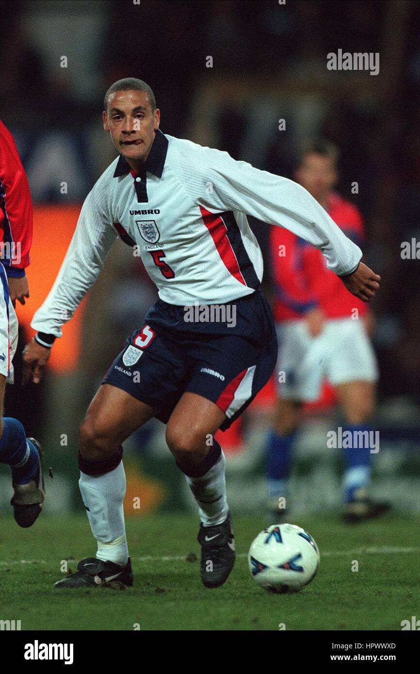 Rio ferdinand 1998 hi-res stock photography and images - Alamy