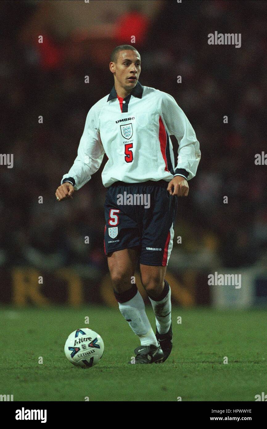 Rio ferdinand 1998 hi-res stock photography and images - Alamy