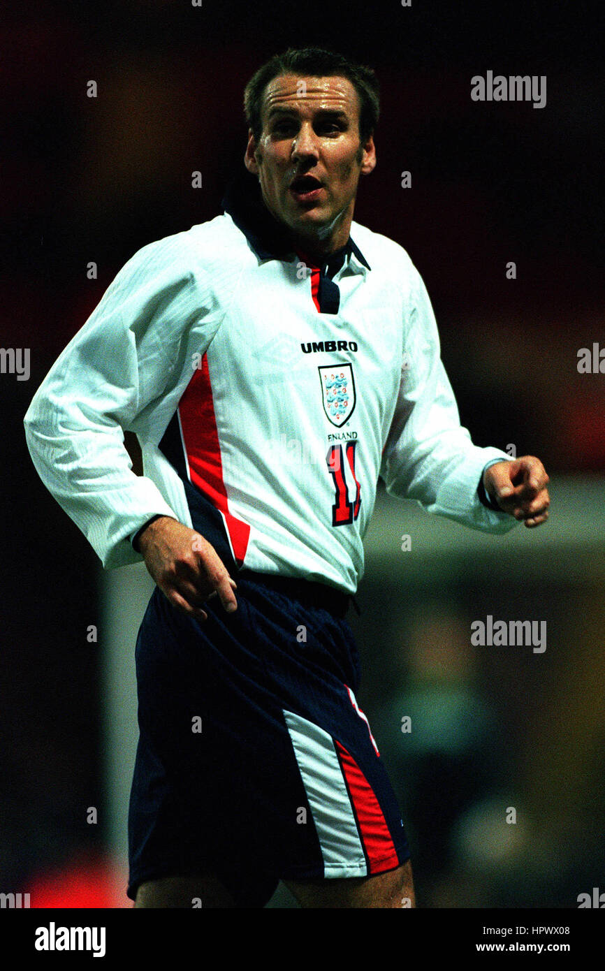 Paul merson 1998 hi-res stock photography and images - Alamy