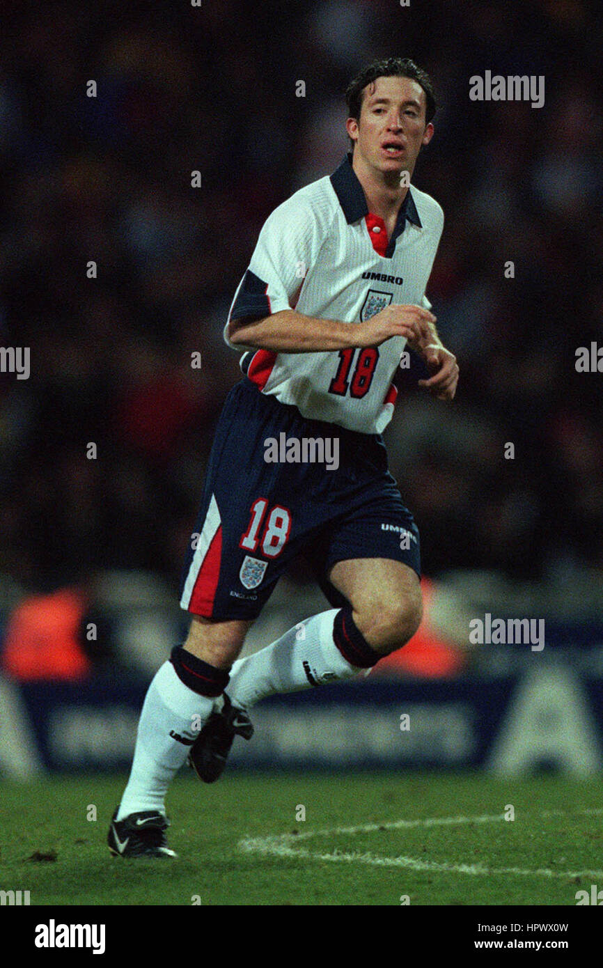 ROBBIE FOWLER ENGLAND & LIVERPOOL FC 18 November 1998 Stock Photo - Alamy