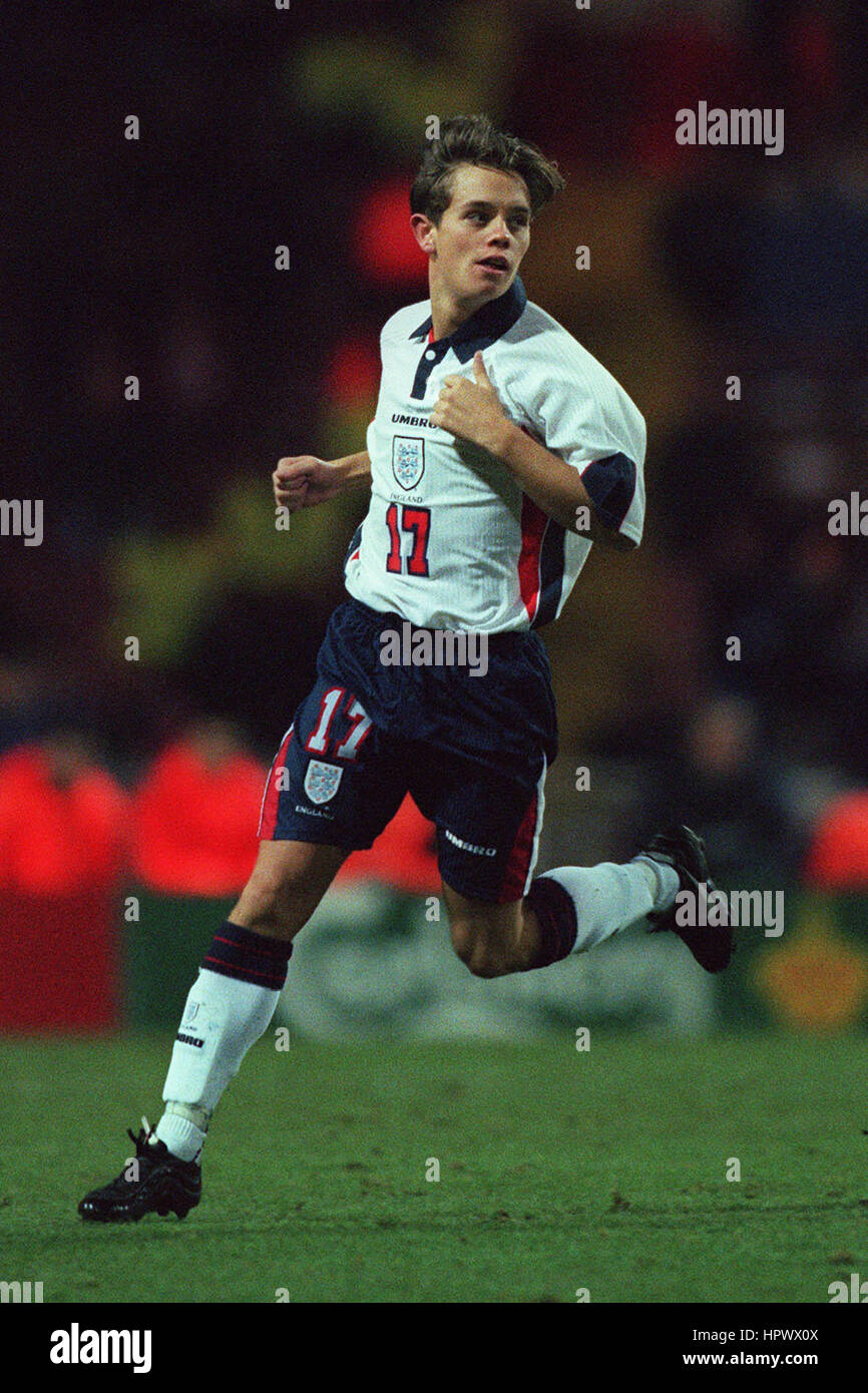Lee hendrie 1998 hi-res stock photography and images - Alamy