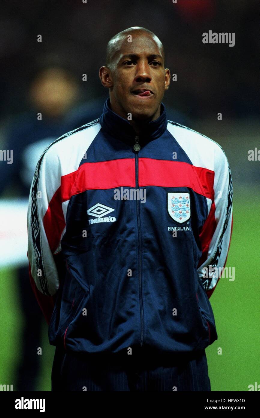 Dion dublin hi-res stock photography and images - Alamy