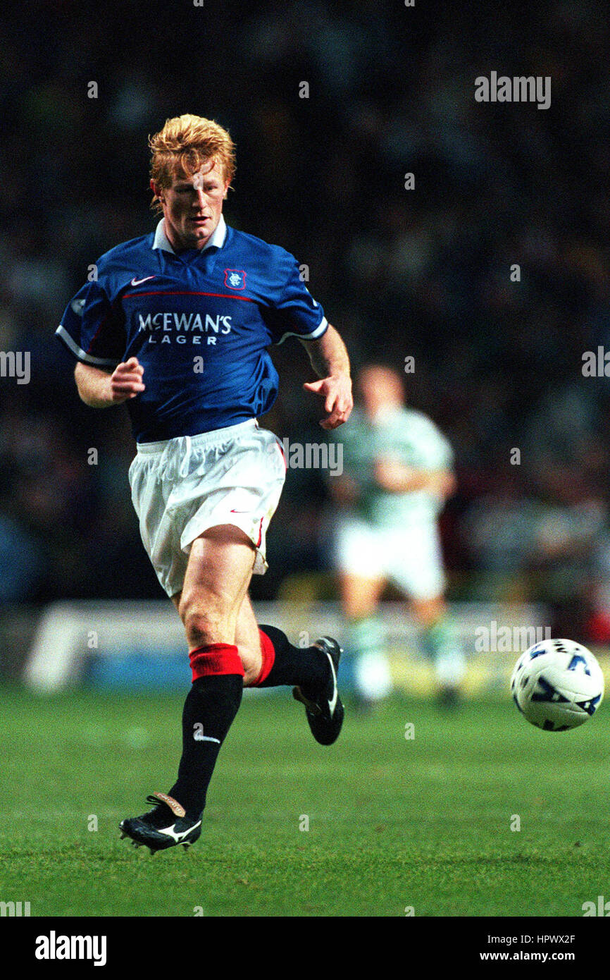 COLIN HENDRY GLASGOW RANGERS FC 21 November 1998 Stock Photo - Alamy