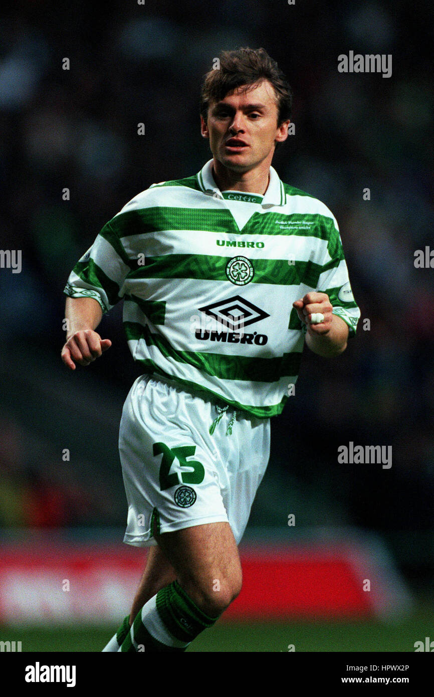 LUBOMIR MORAVCIK GLASGOW CELTIC FC 21 November 1998 Stock Photo - Alamy