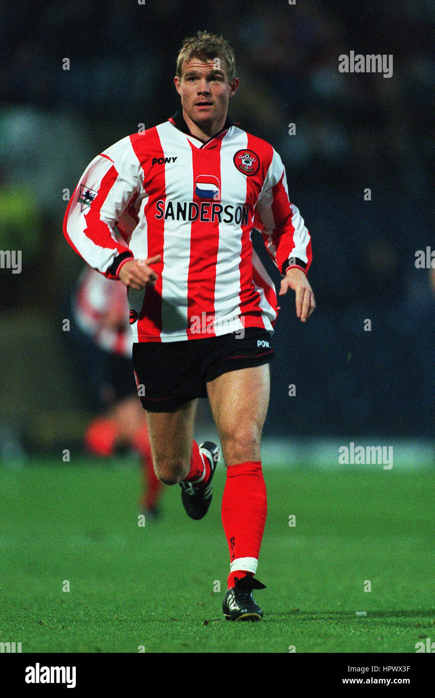 EGIL OSTENSTAD SOUTHAMPTON FC 21 November 1998 Stock Photo - Alamy