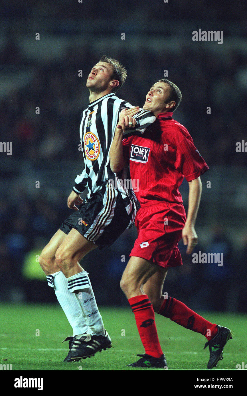 DUNCAN FERGUSON DEAN BLACKWELL NEWCASTLE V WIMBLEDON 28 November 1998 ...