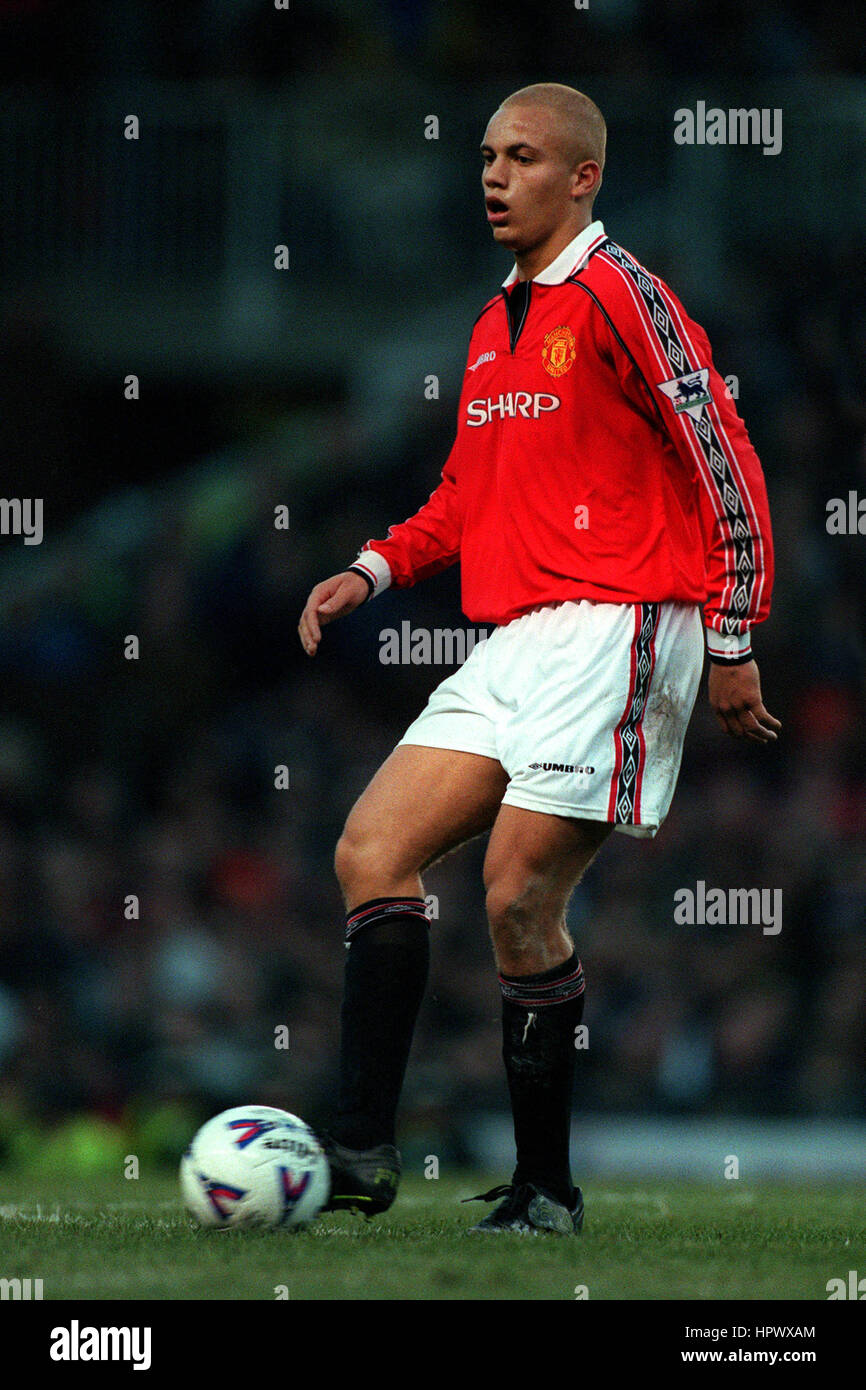 Wesley brown manchester united fc hi-res stock photography and images ...
