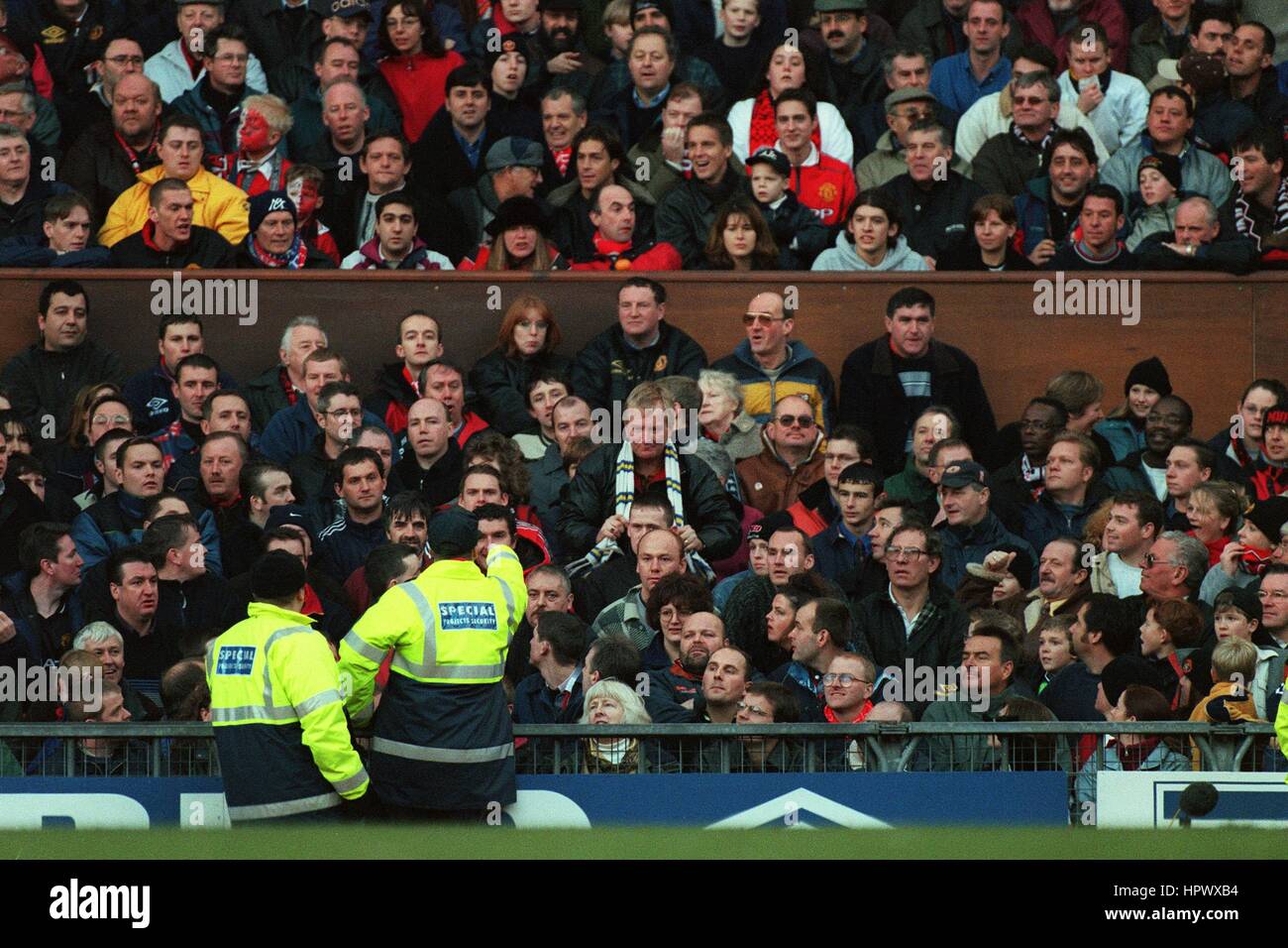 Eject eject eject hi-res stock photography and images - Alamy