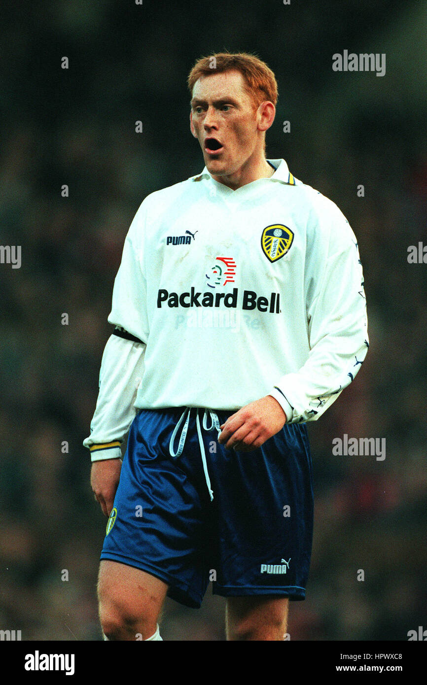 DAVID HOPKIN LEEDS UNITED FC 29 November 1998 Stock Photo - Alamy