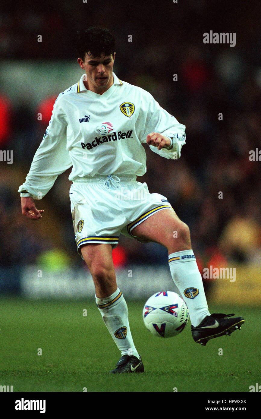 IAN HARTE LEEDS UNITED FC 05 December 1998 Stock Photo - Alamy