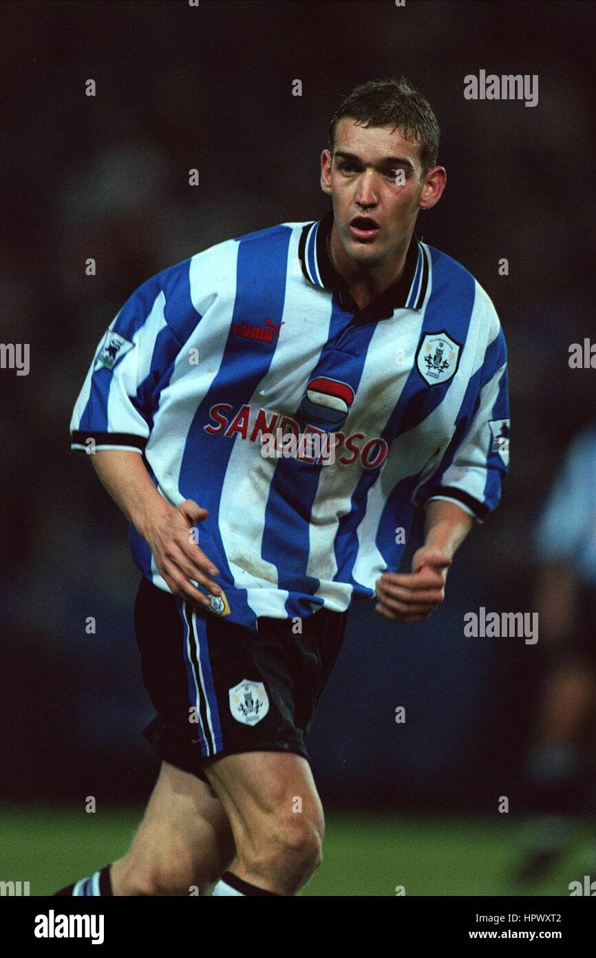 ANDY BOOTH SHEFFIELD WEDNESDAY FC 12 December 1998 Stock Photo - Alamy