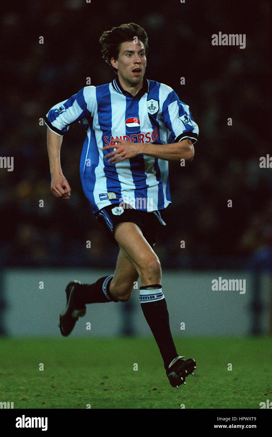 PETTER RUDI SHEFFIELD WEDNESDAY FC 12 December 1998 Stock Photo - Alamy