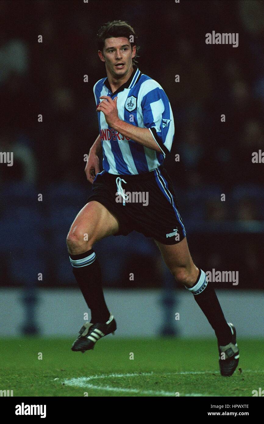 DANNY SONNER SHEFFIELD WEDNESDAY FC 12 December 1998 Stock Photo - Alamy
