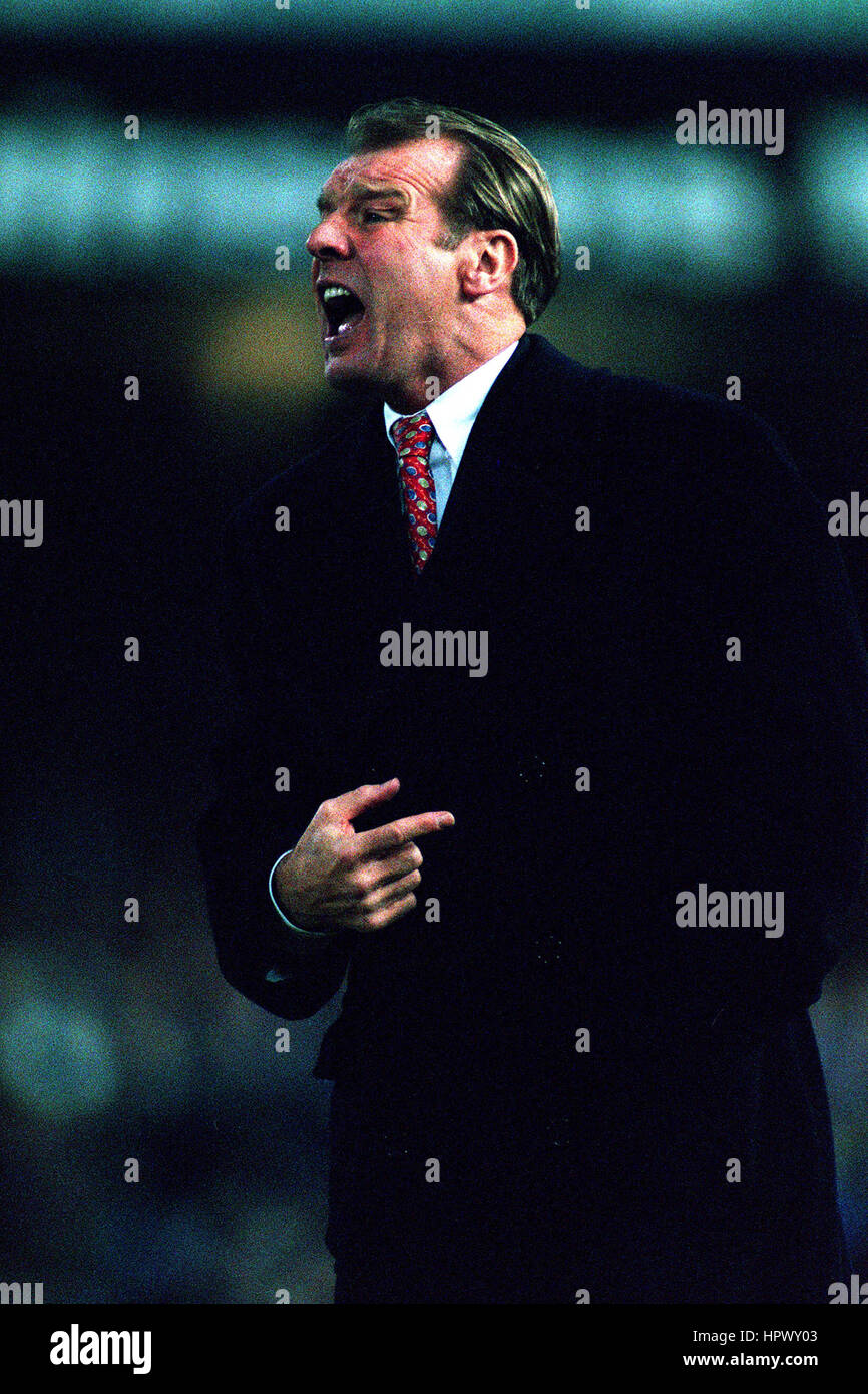 Football Dave Bassett High Resolution Stock Photography and Images - Alamy
